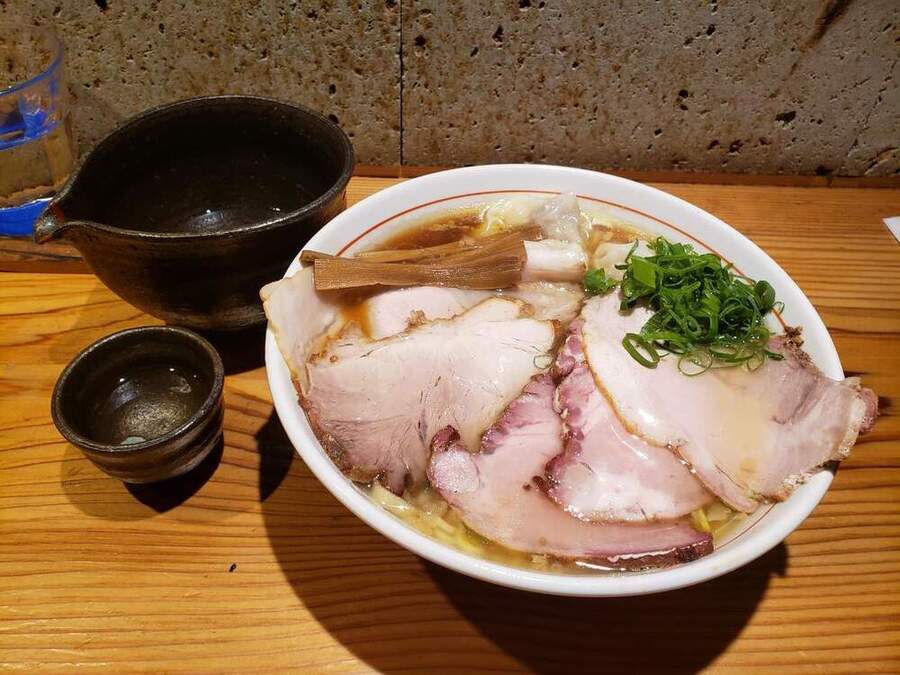 %e6%97%a5%e6%9c%ac%e9%85%92%e3%81%a8%e3%83%a9%e3%83%bc%e3%83%a1%e3%83%b3